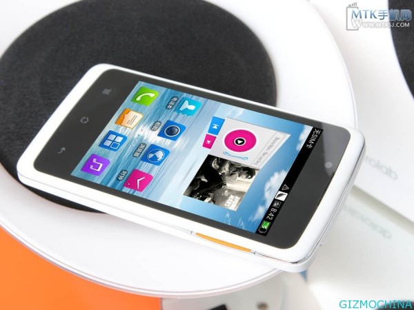 The detailed picture of Oppo R811 Android music phone - Gizmochina