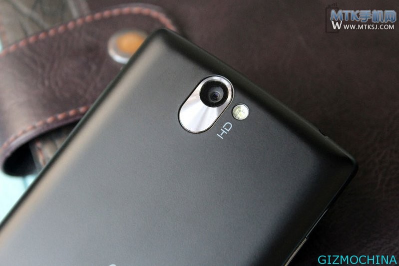 Oppo R817 music phone packs with Direct HD Sound Acoustics - Gizmochina