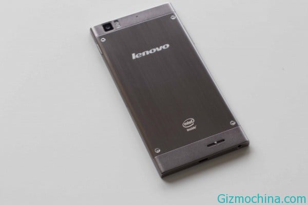 Detail picture of Lenovo K900 smartphone - Gizmochina