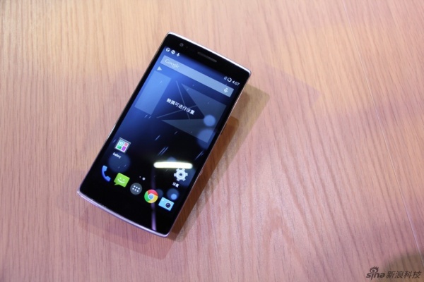Images: OnePlus smartphone OnePlus One Hands-On Images - Gizmochina