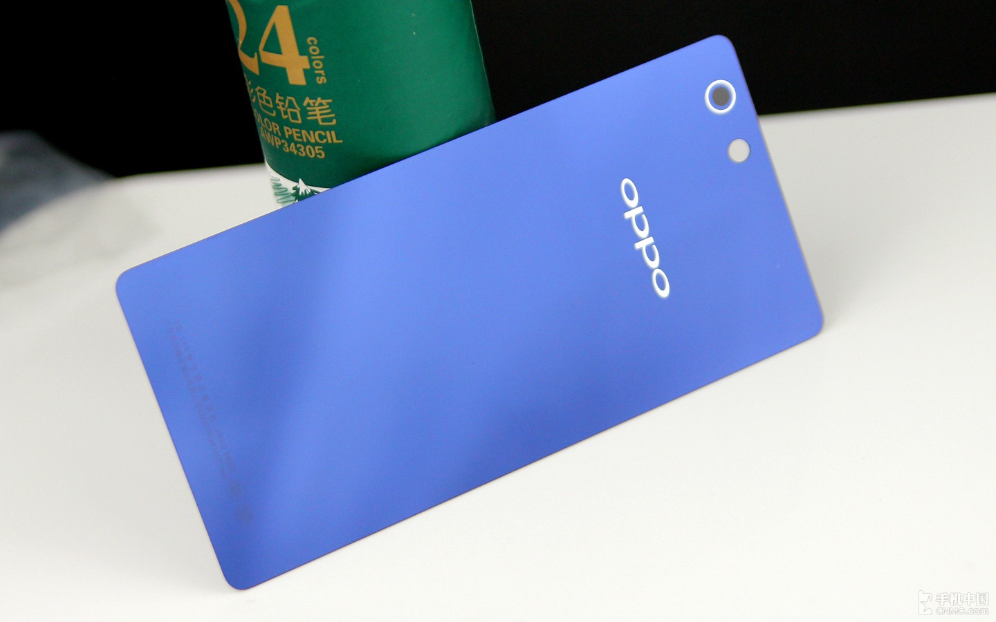 The OPPO R1S 4G LTE Shows off With Brand New Design - Gizmochina