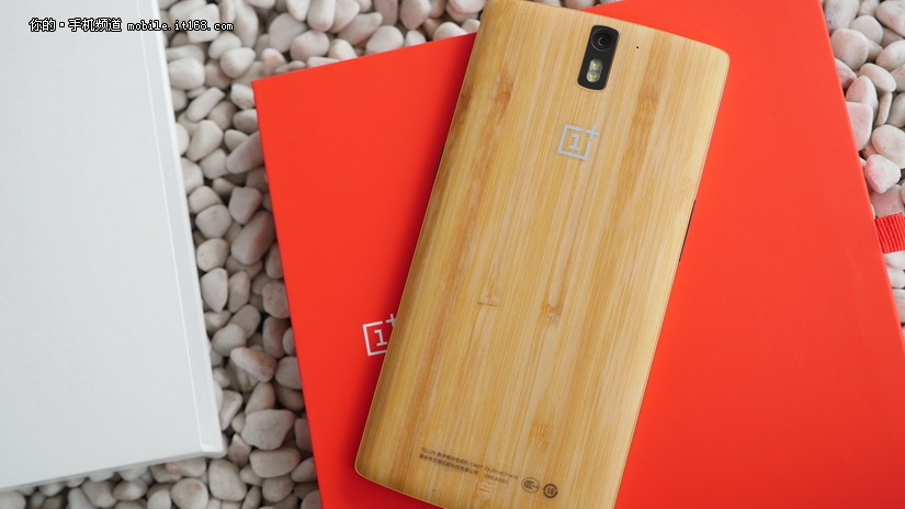 High Res OnePlus One Cellphone Bamboo Limited Edition Pictures Revealed ...