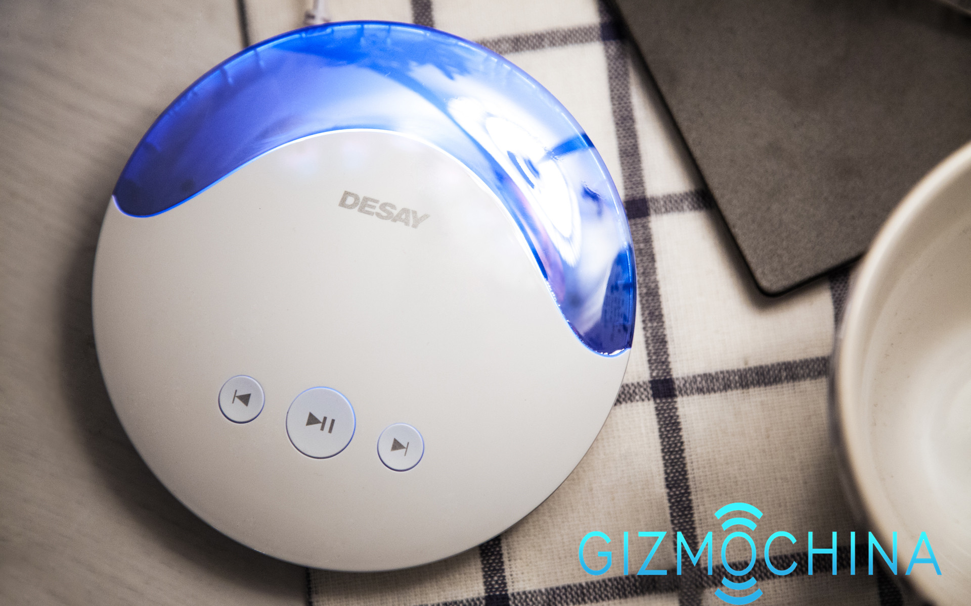 Desay DQ1— the Wi-Fi router can be used as a music player - Gizmochina