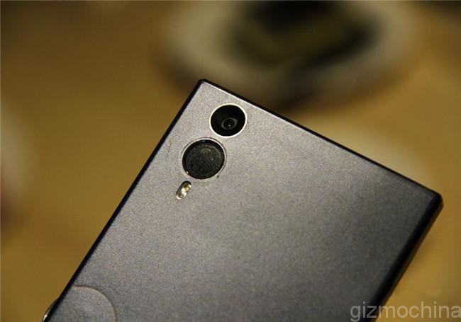 Hands-on with Newman Smartphone with Innovative Fingerprint Scanner Design
