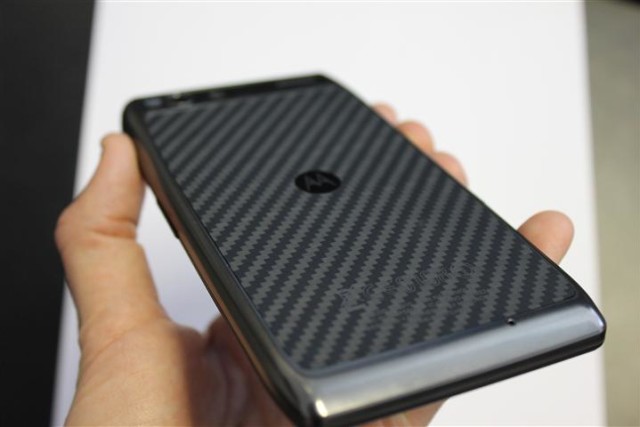 Plastic/ Glass/ Metal: Which Smartphone Material Do You Like? - Gizmochina