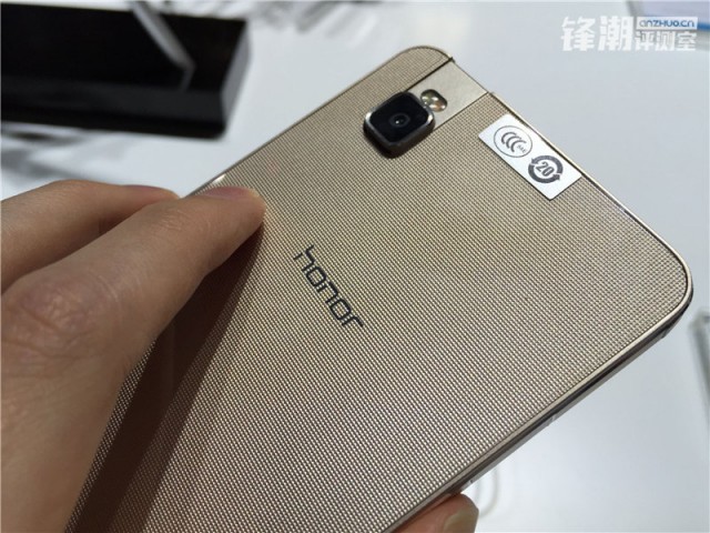 Honor 7i Hands On Pictures: A Premium Experience - Gizmochina