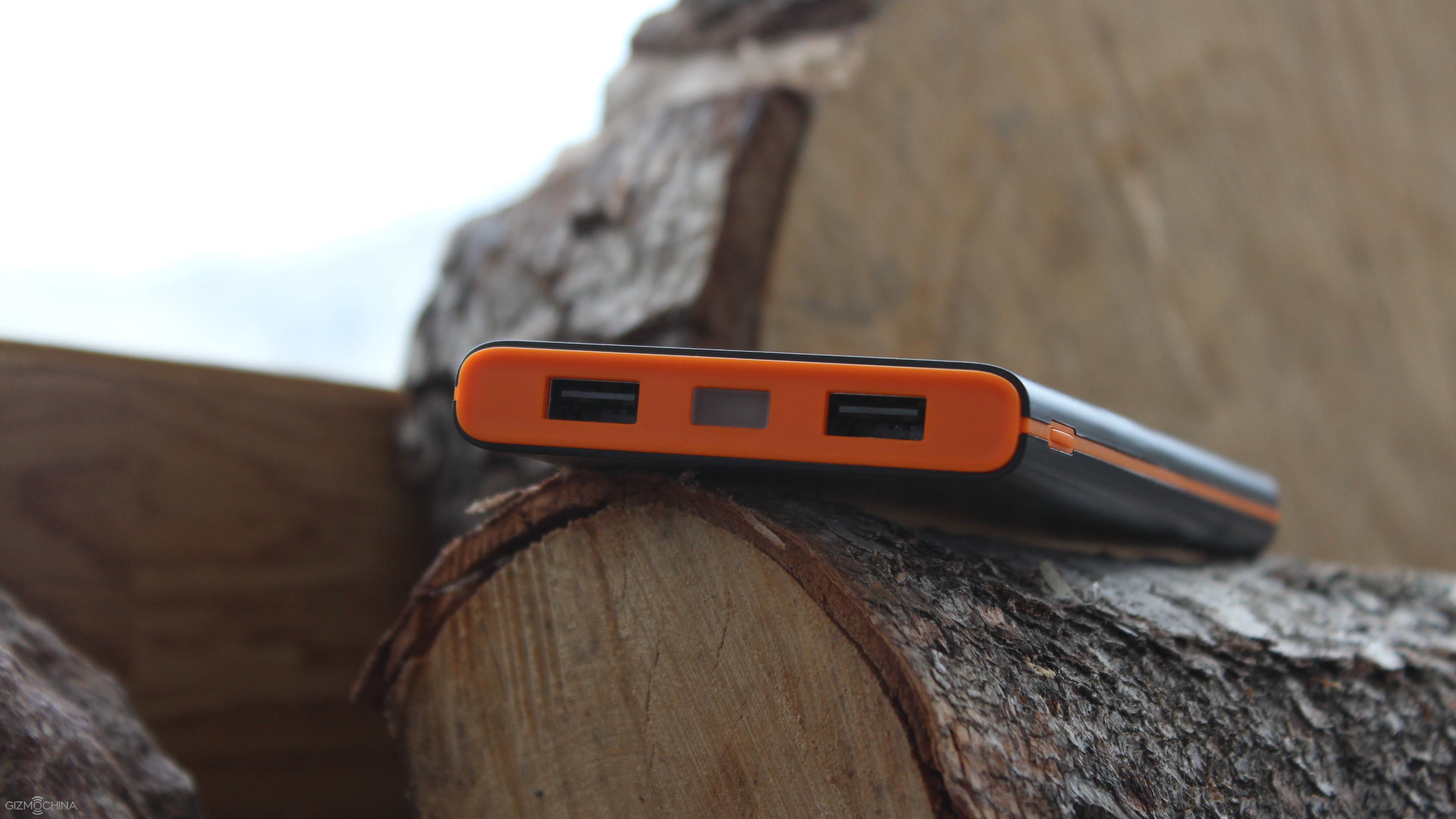 EasyAcc 2nd Gen 10000mAh Power Bank Review