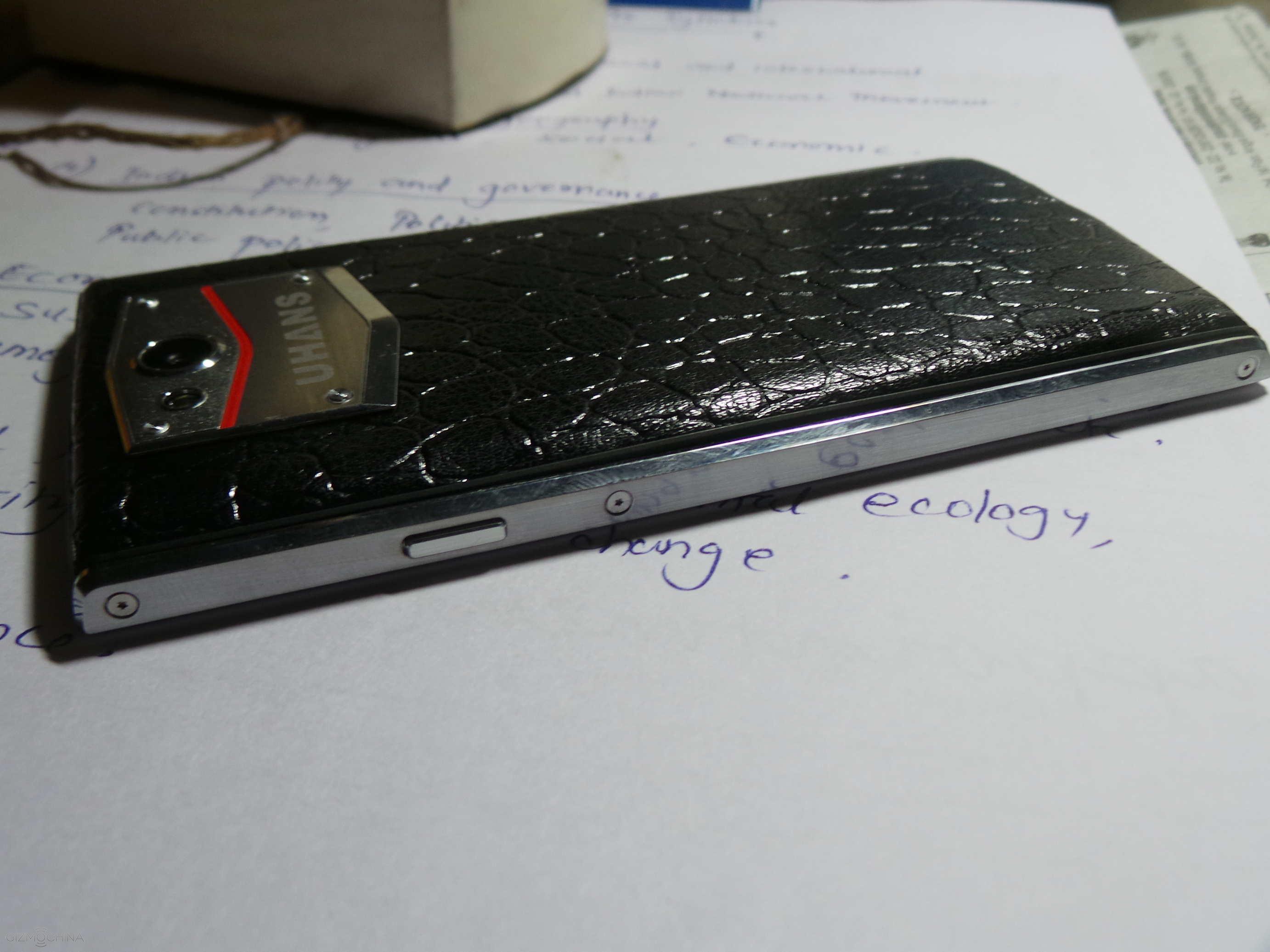 UHANS U100 Budget Luxury Smartphone: First Impressions - Gizmochina