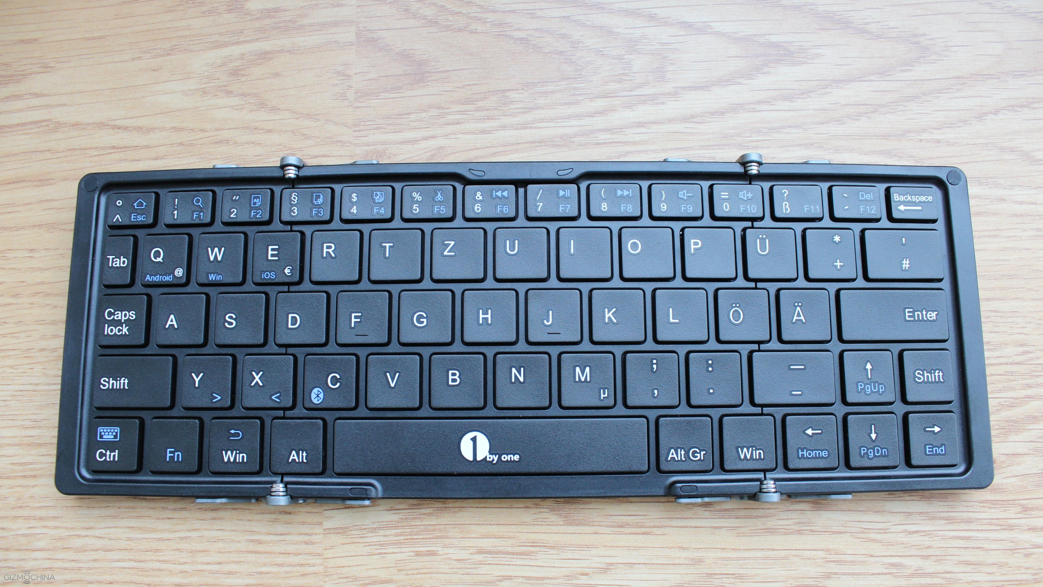 1byone Bluetooth Keyboard Review - The Coolest Keyboard?