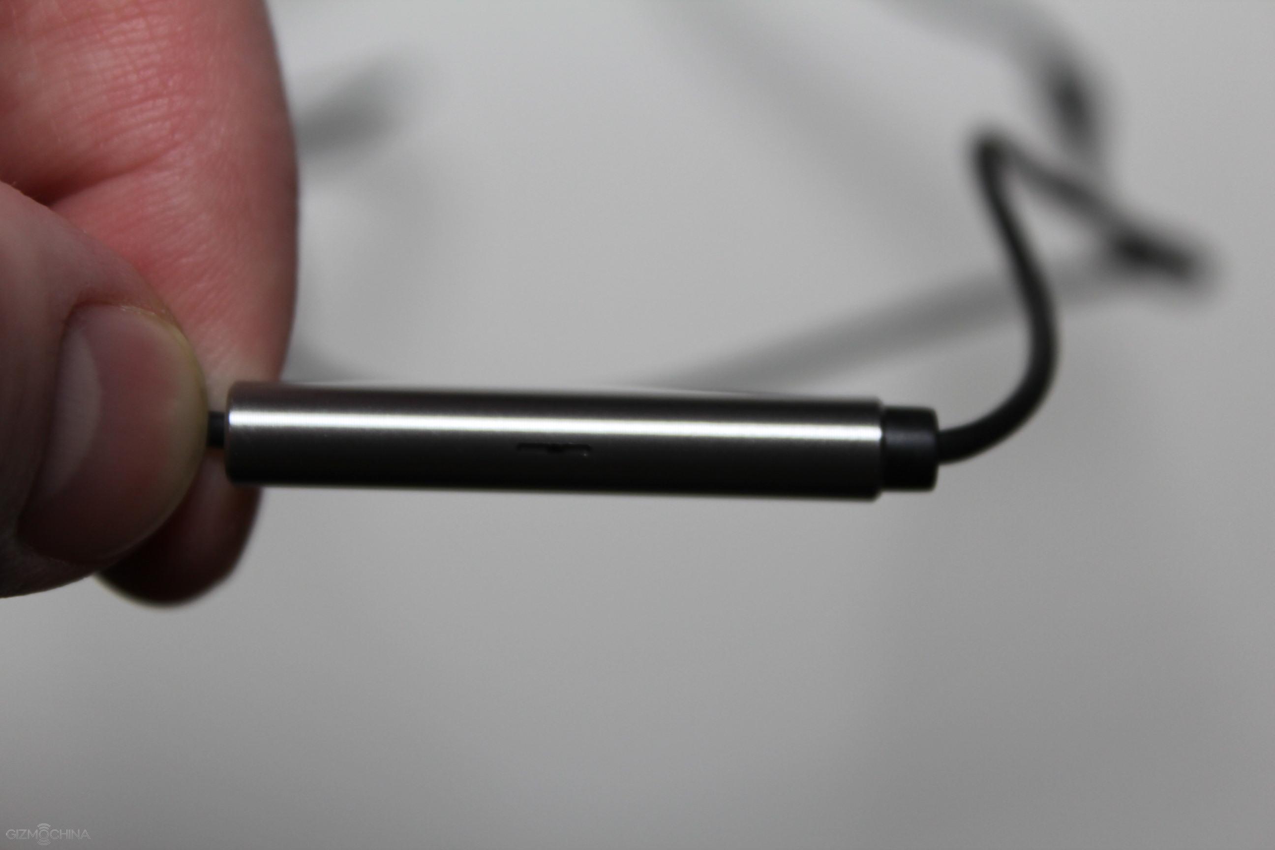 Xiaomi Hybrid Dual Drivers Earphones Review - Gizmochina