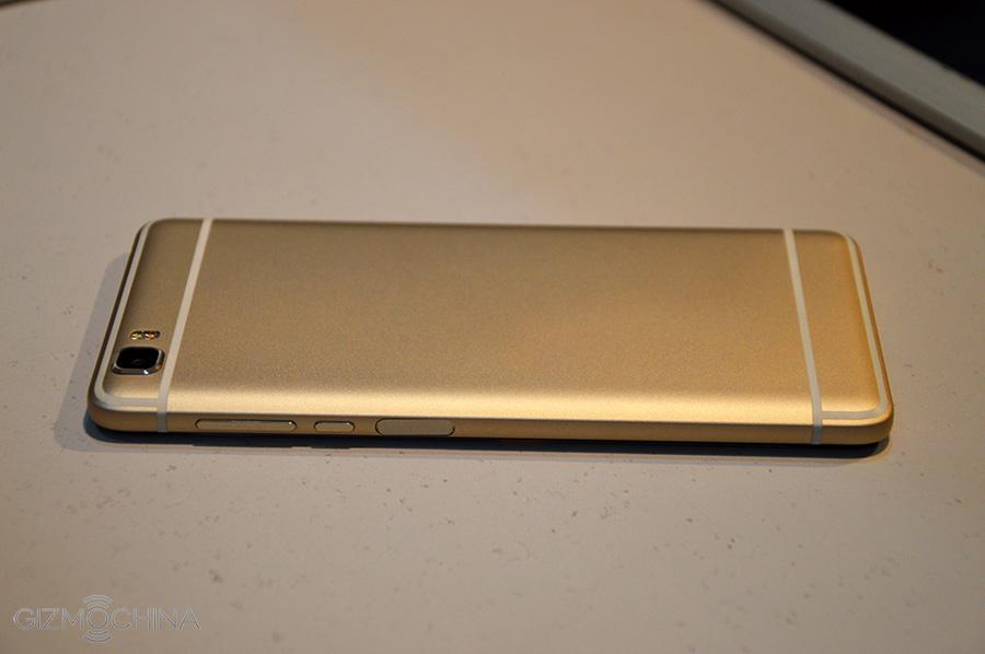 Hands On: Ulefone Future Bezel-less Smartphone - Gizmochina