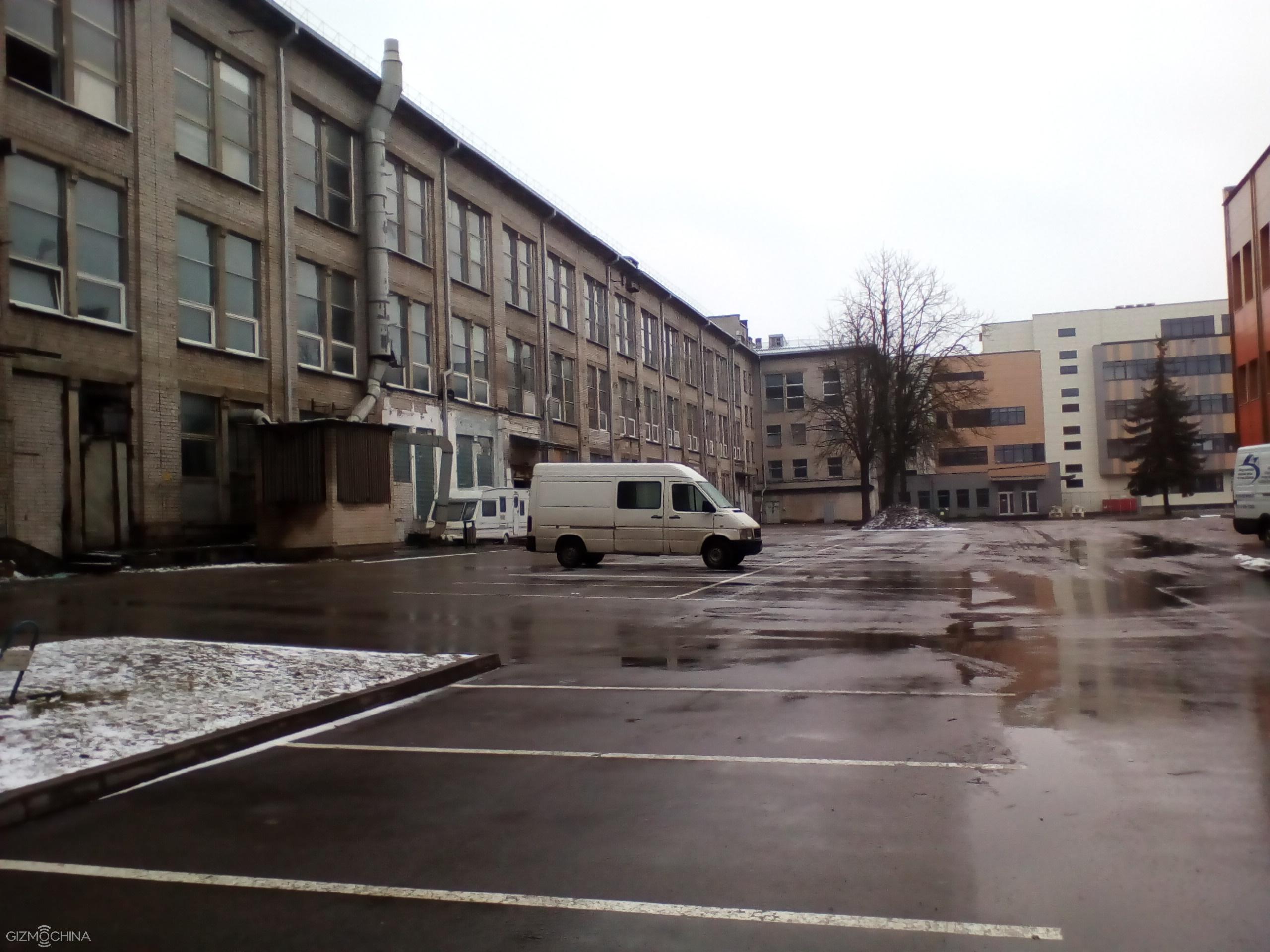 TCL 302U Review - Gizmochina