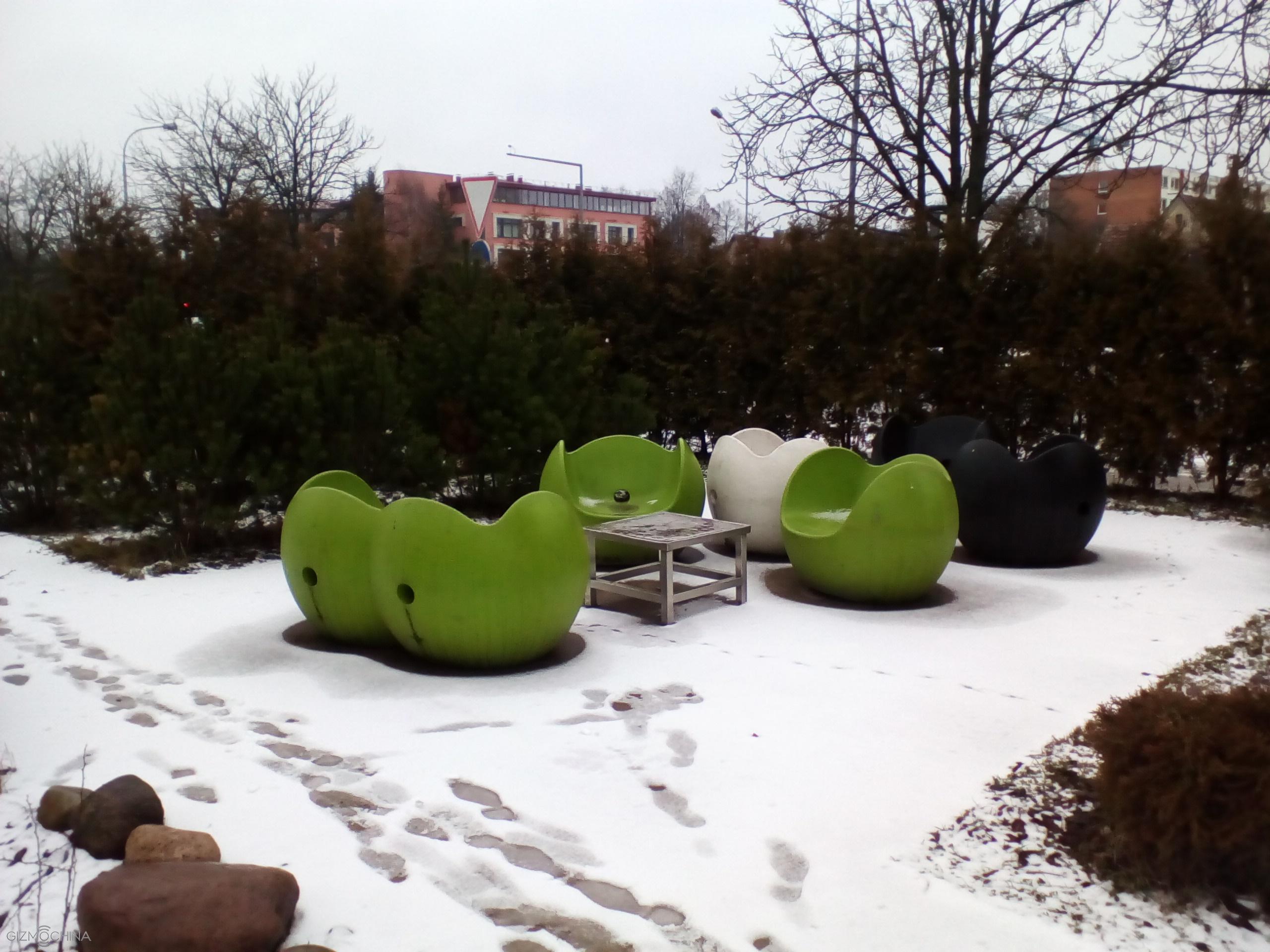 TCL 302U Review - Gizmochina