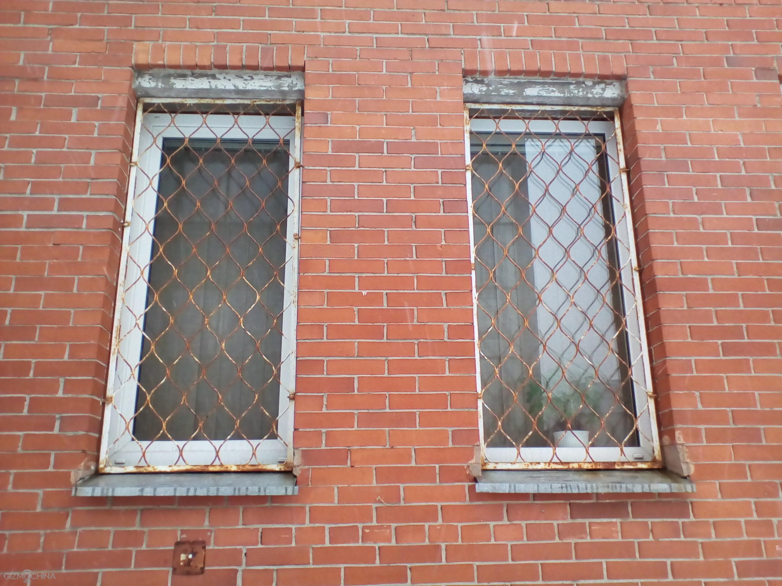 TCL 302U Review - Gizmochina