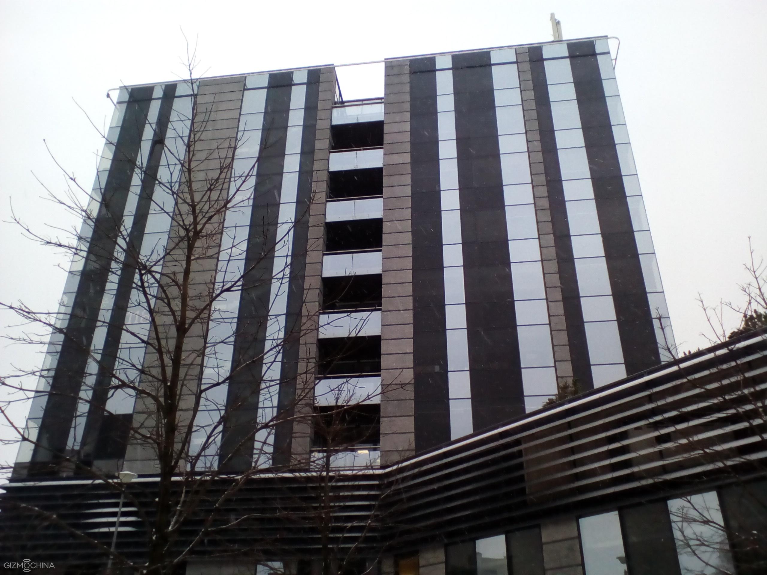 TCL 302U Review - Gizmochina