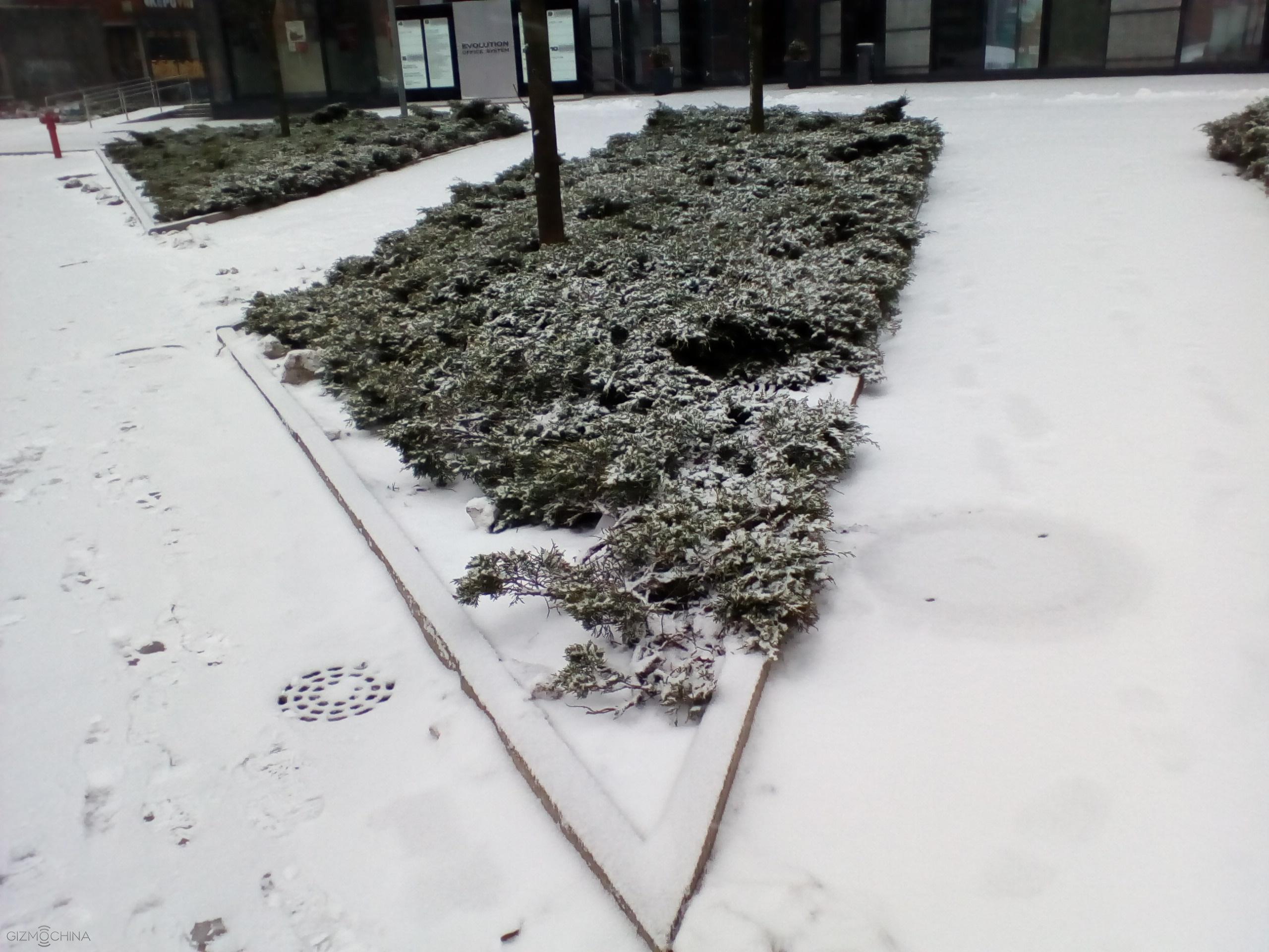 TCL 302U Review - Gizmochina