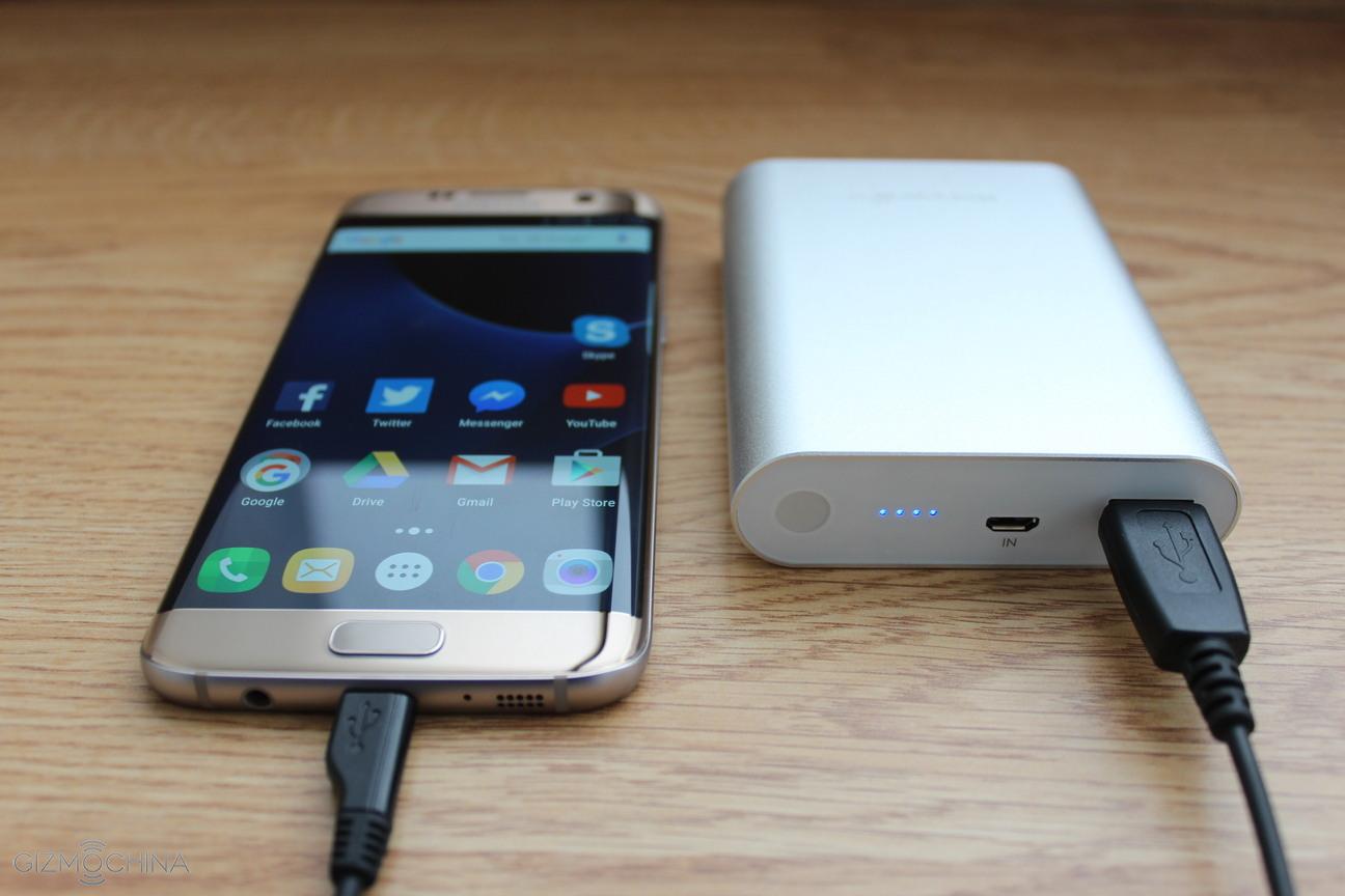 BlitzWolf® 10400mAh Quick Charge 2.0 Power Bank Review - Gizmochina