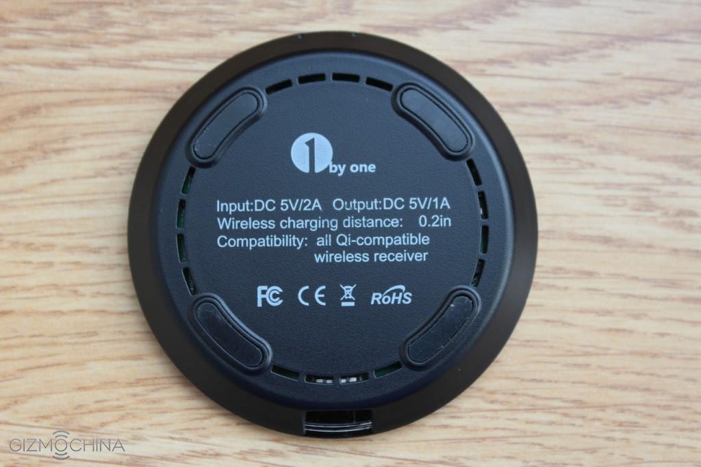 1byone Ultra-Slim Wireless Charger Review - Gizmochina