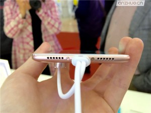 World's First Snapdragon 430 Smartphone, the Ivvi i3 In Pictures - Gizmochina