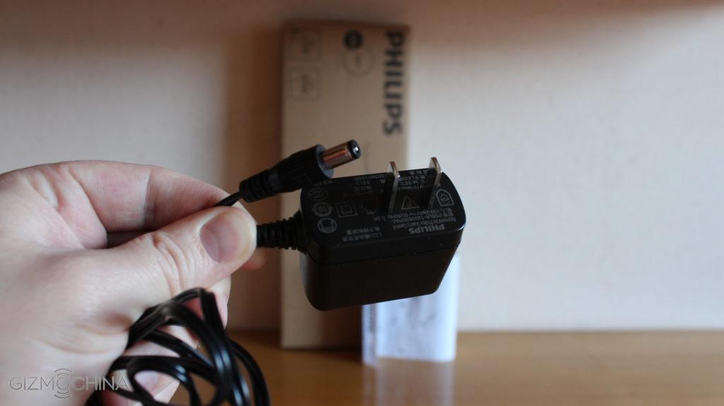 Philips 4-level Touch Dimming LED Desk Lamp Review - A Really Cool Desk ...