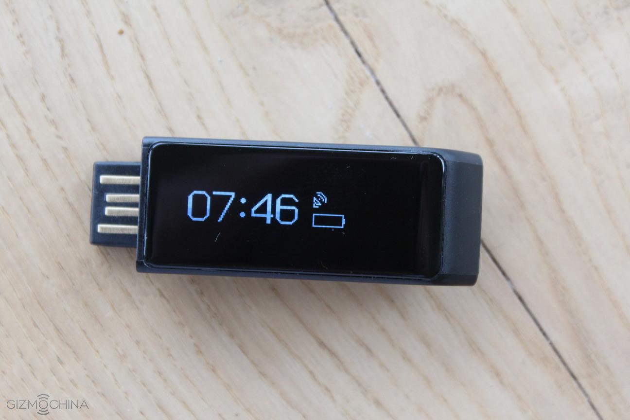 iWOWN i5 Plus Smart Bracelet Review - A Lot of Features for $19 - Gizmochina