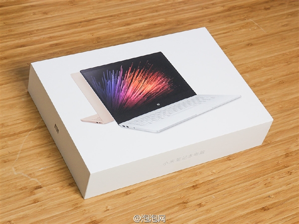 More Pictures of the Xiaomi Mi Notebook Air in Action: Thin & Elegant ...