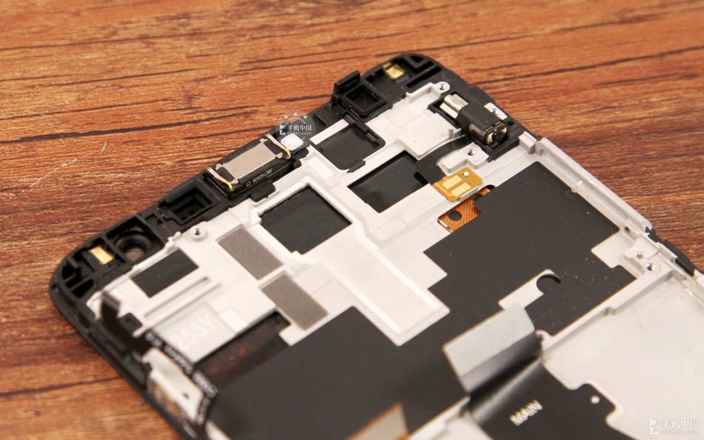 Xiaomi Redmi Pro Tear Down: What Lies under the Brushed Metal Body ...