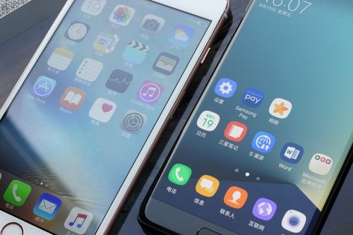 The $900 Smartphone Flagships: Samsung Galaxy Note 7 or iPhone 7 ...