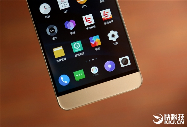 Le Pro 3 Flagship in Hands on Images: 98% Metal Body, Brushed Metal ...