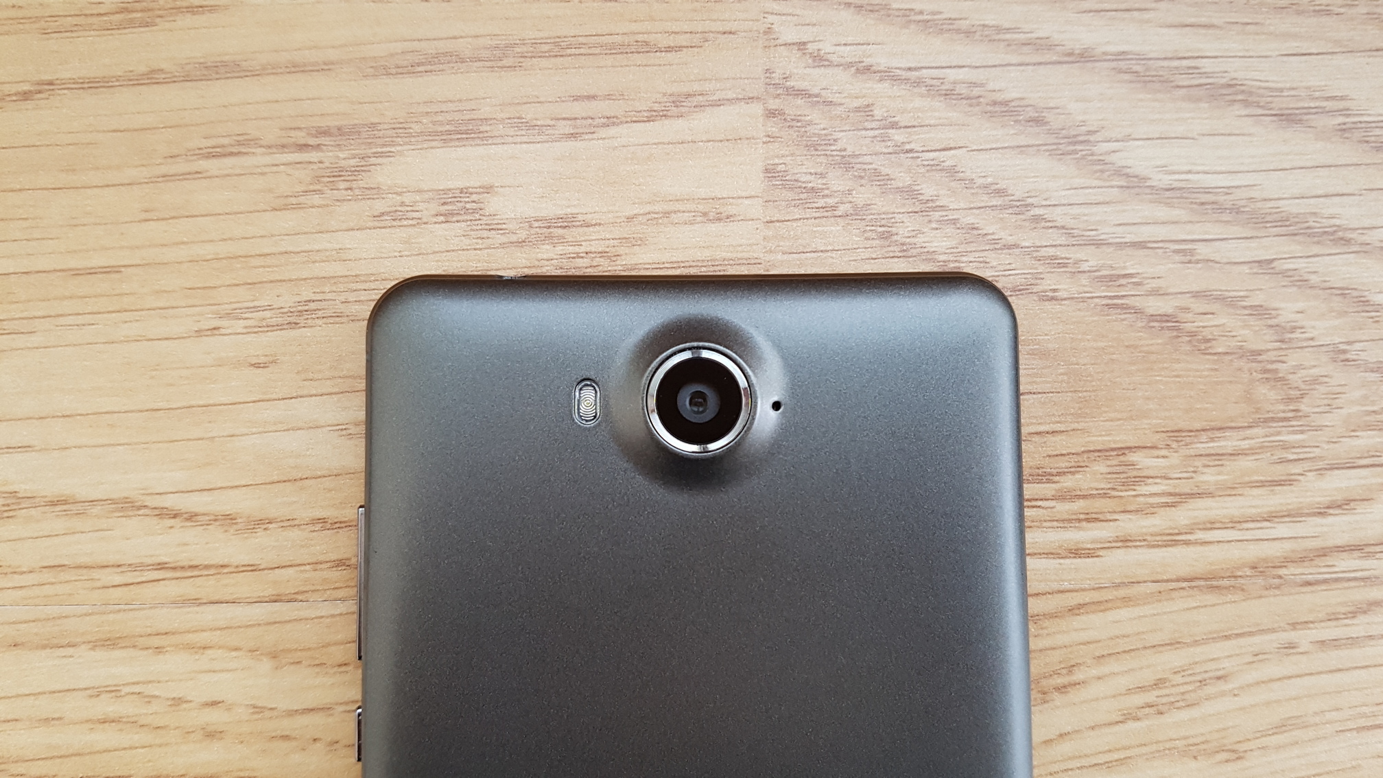 Homtom HT10 Review - An Excellent Iris Scanner on a Budget - Gizmochina