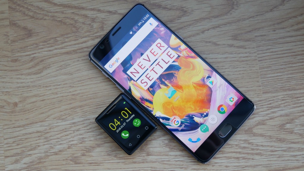 Smallest Smartphone in the World! Vphone S8 Review - Gizmochina Smallest Smartphone in the World! Vphone S8 Review - Gizmochina