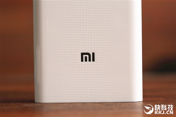 Official Pictures of 20000mAh Xiaomi Mi Power 2 Power Bank - Gizmochina