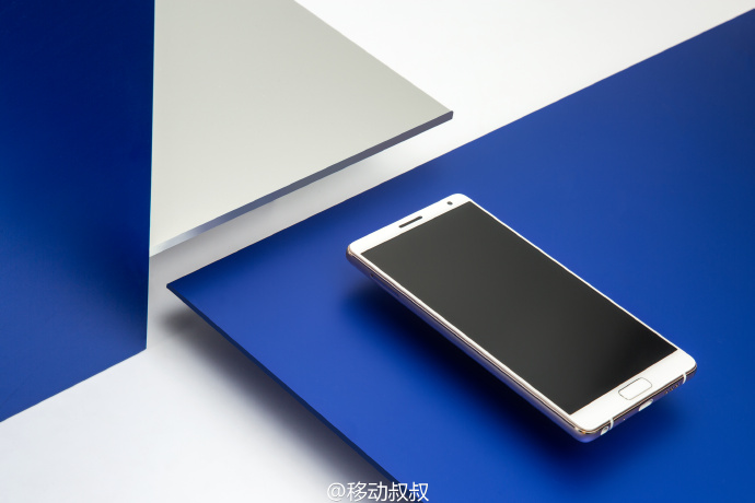 Lenovo ZUK Edge Official: 86.4% Screen, SD 821, Starts at 2299 Yuan ($330) - Gizmochina