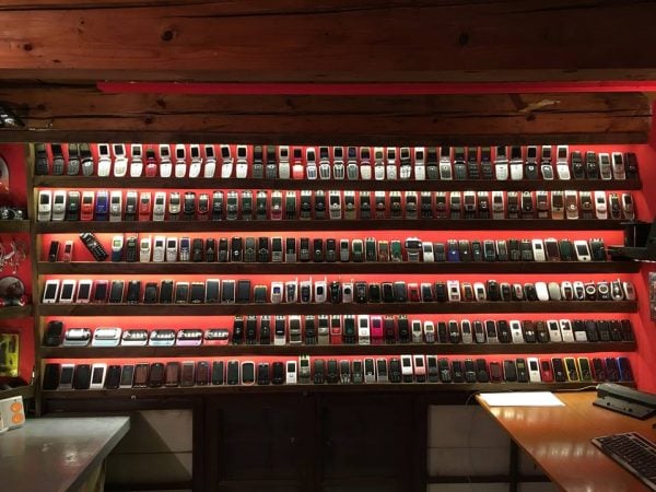 Get Nostalgic! Travel Down Memory Lane with this Museum of Old Mobile ...