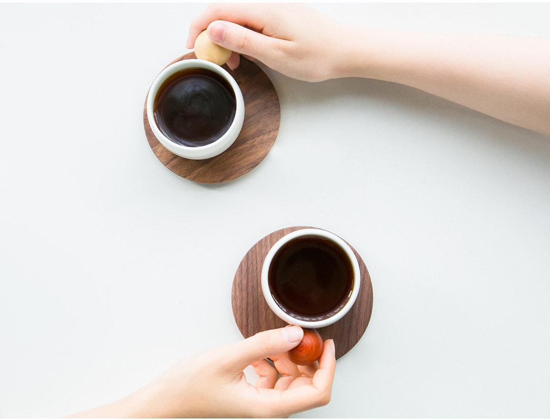 The Planet Cup is A Cute Little Teacup With A Wooden Handle - Gizmochina