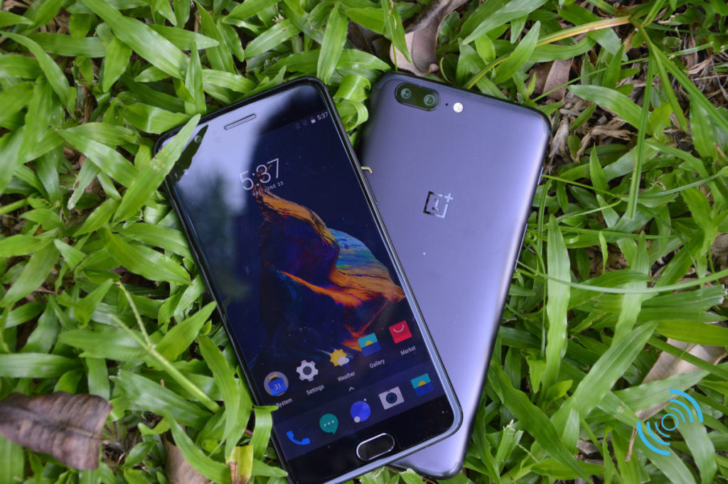 OnePlus 5 Slate Gray & Midnight Black Hands On: Performance on Steroids ...