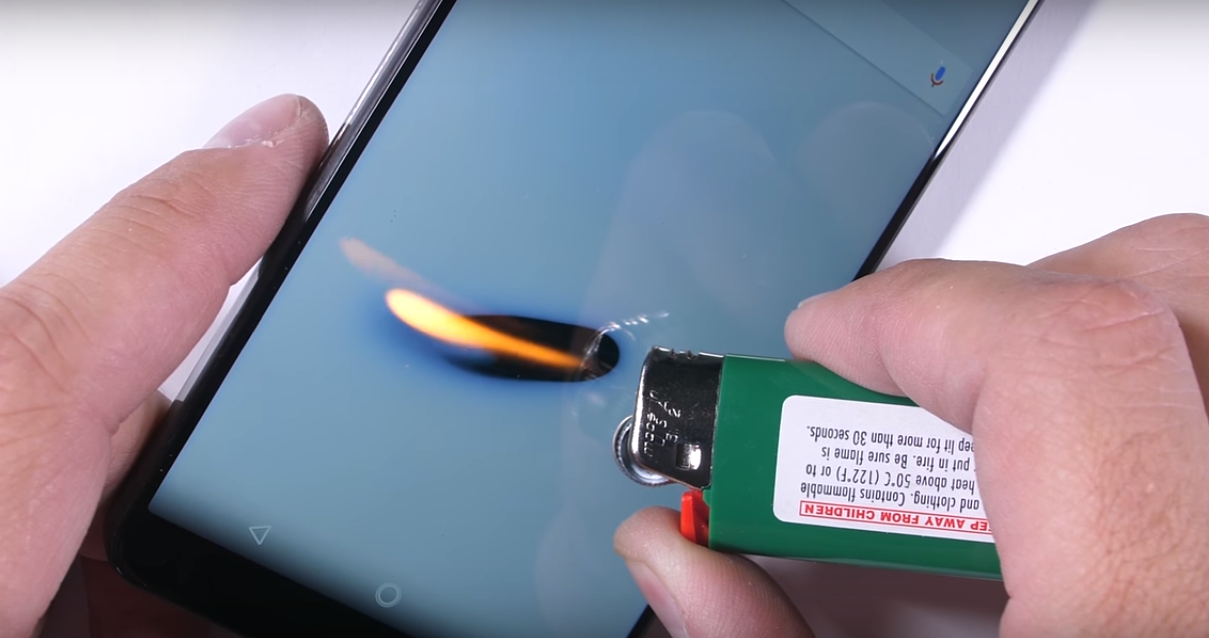 Essential Phone’s Strong Build Makes it Survive Scratch, Flame and Bend ...