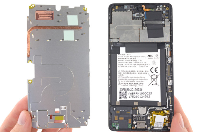 Essential Phone Teardown Shows it is Extremely Hard to Repair - Gizmochina
