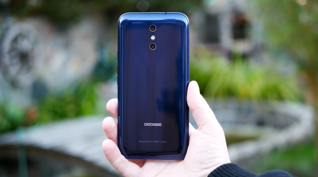 Doogee BL5000 Review - It's All About Fancy Looks - Gizmochina