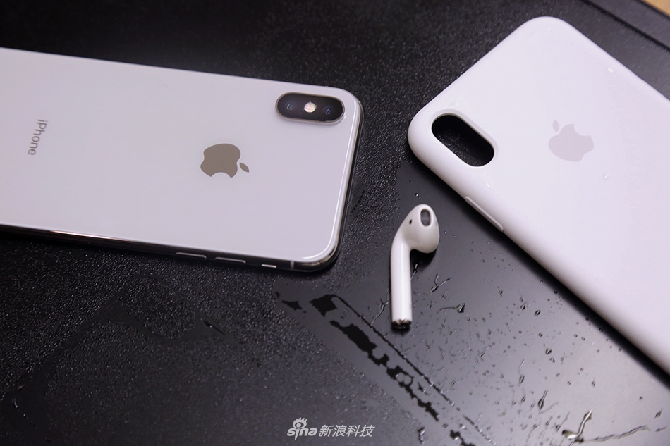 Here's The iPhone X Hands On Photos: Always A Beauty To Behold - Gizmochina