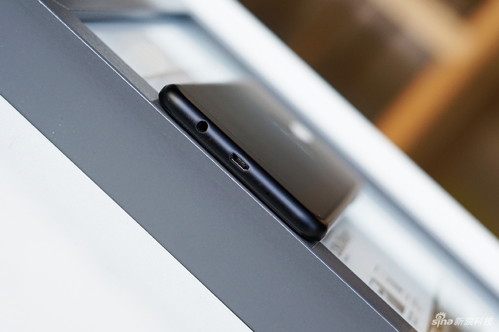 Samsung Galaxy C8 Photo Tour: Here's Samsung's Second Dual Camera Phone ...