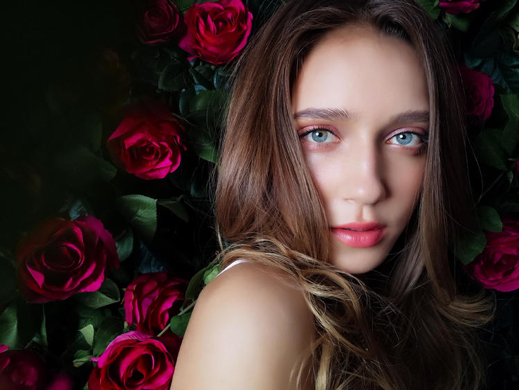 Meitu V6 is Official: Packs Four Cameras, Colorful Leather Back & 128GB ...