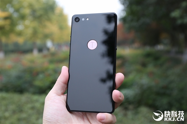 Smartisan Nut Pro 2 Out Of The Box Tour: Redefines Premium Mid-range ...