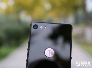 Smartisan Nut Pro 2 Out Of The Box Tour: Redefines Premium Mid-range ...