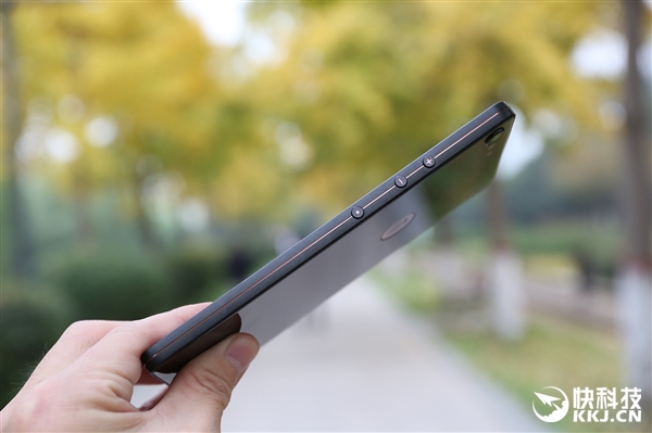 Smartisan Nut Pro 2 Out Of The Box Tour: Redefines Premium Mid-range ...