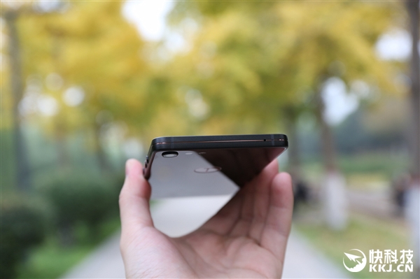 Smartisan Nut Pro 2 Out Of The Box Tour: Redefines Premium Mid-range ...