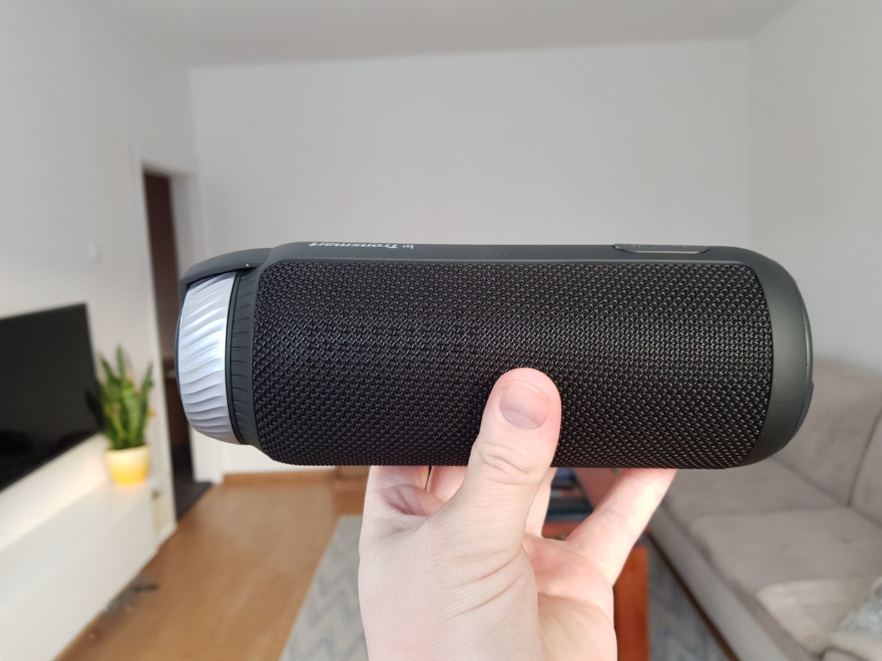 Tronsmart Element T6 Bluetooth Speaker Review - Gizmochina