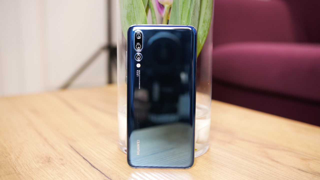 Huawei P20 Pro Hands on Review - A Very Impressive Smartphone with 3 ...