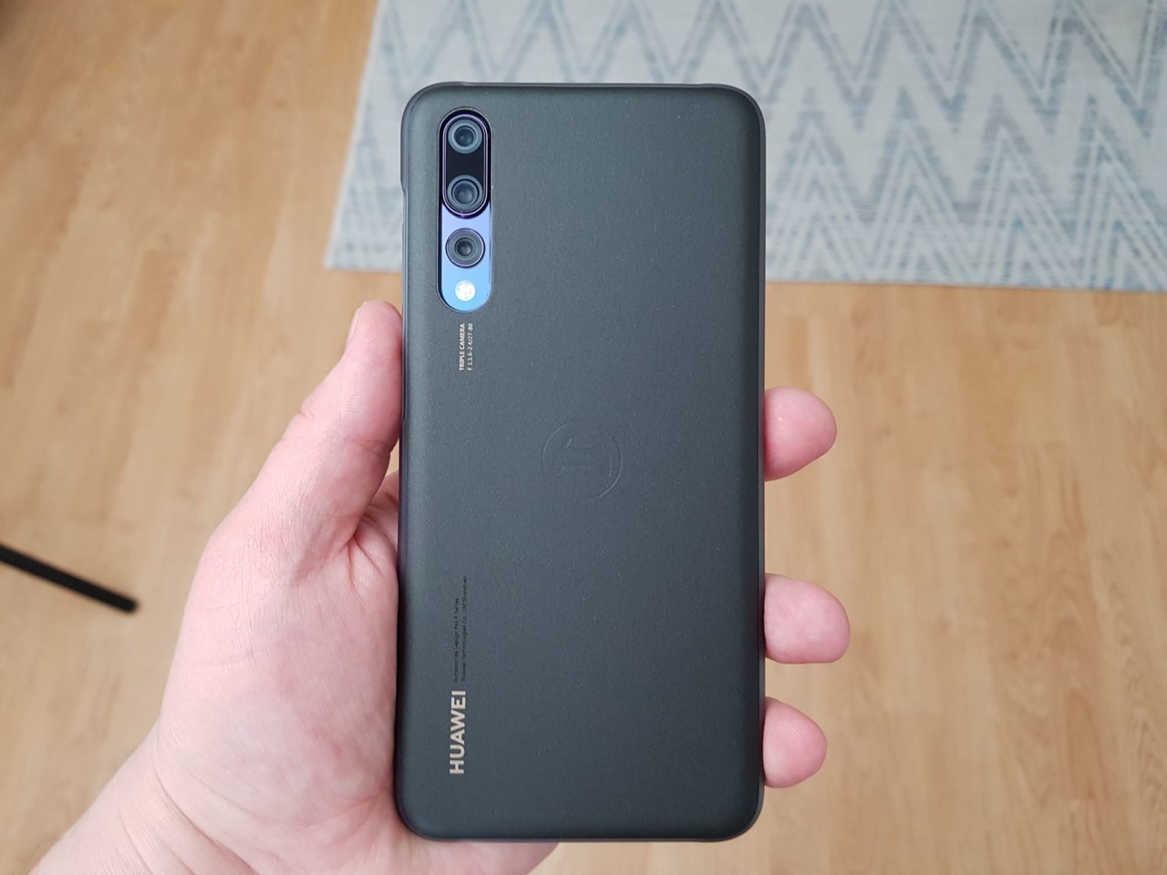 Huawei P20 and P20 Pro: Official Cases Review - Gizmochina