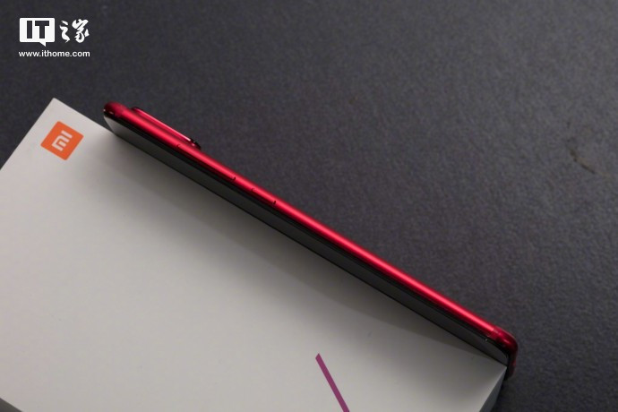 Photos: The Red Xiaomi Mi 6X Is A Sexy Beast - Gizmochina